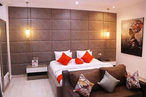 Apartamento de Luxo, varanda, Vista para a cidade | Secretária, secretária adequada para computadores portáteis