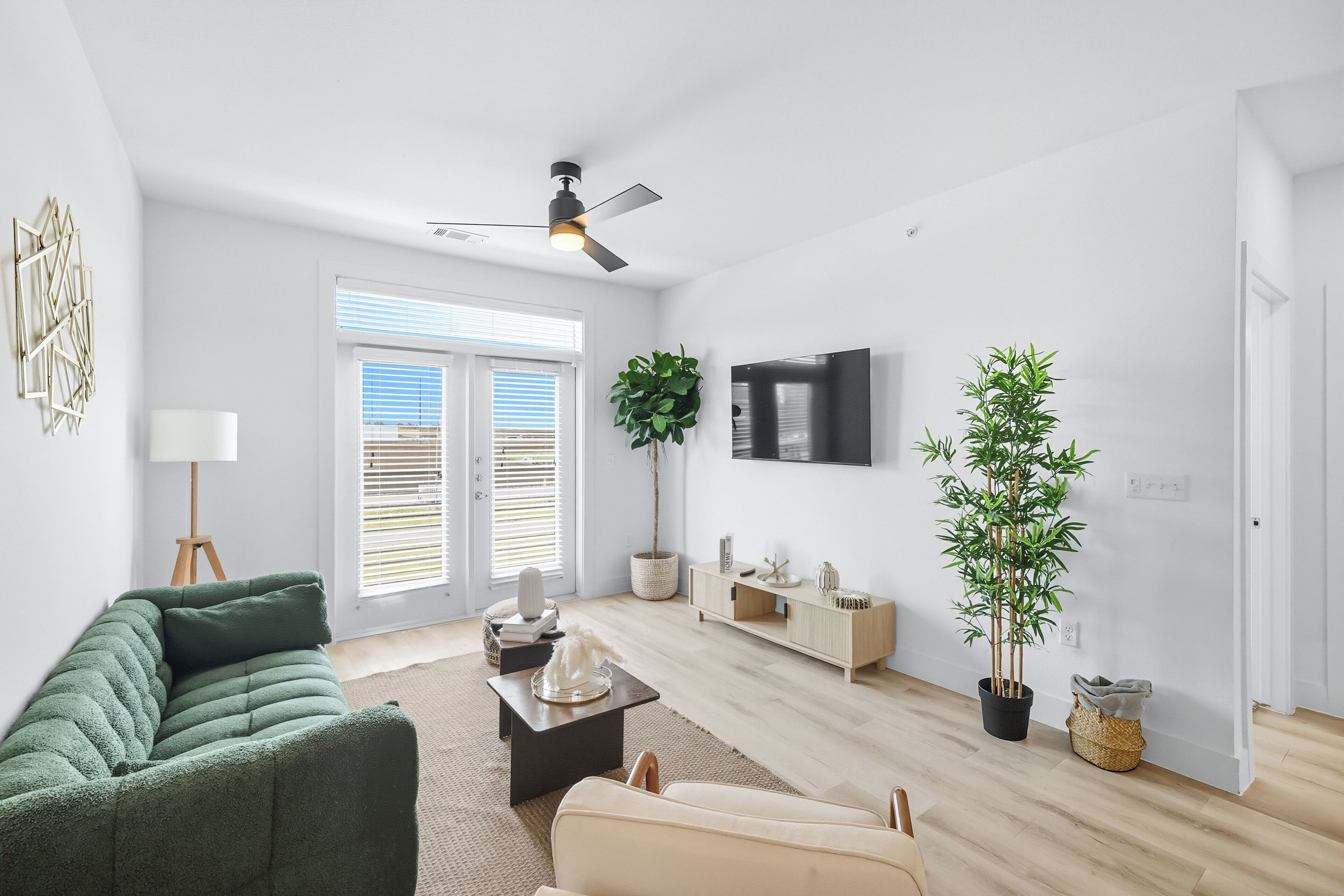 G99 Luxury Living Dt Forth Worth 2bd2b Condo, Resort Style Amenities, Golf Sim - Fort Worth, TX