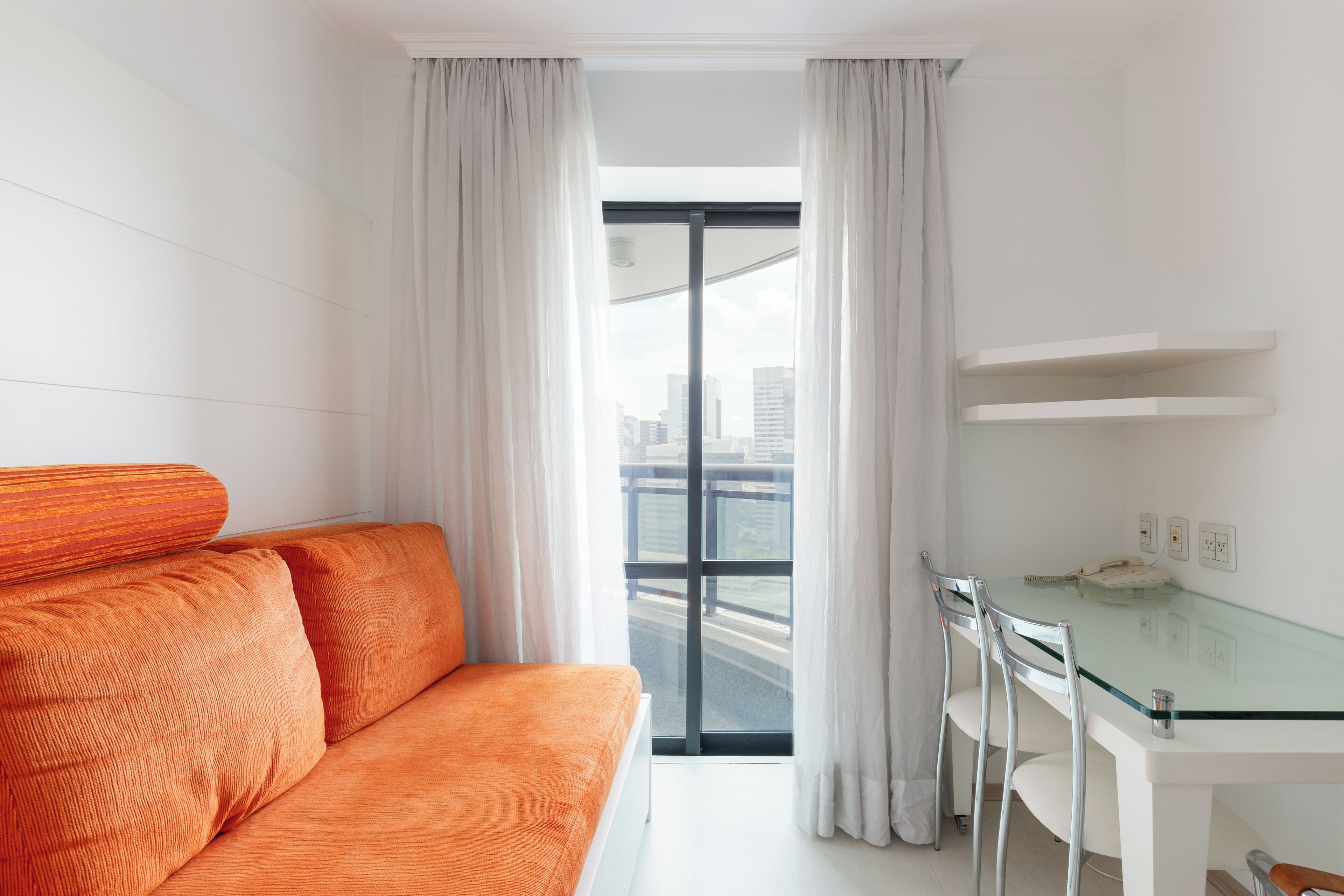 Apartamento Comfort, Vista para a cidade | Cortinas/cortinados opacos, ferro/tábua de engomar, Wi-fi grátis 