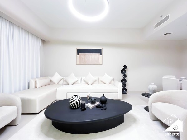 Skyline Elegance Fountain View 3br In Downtown - Dubai