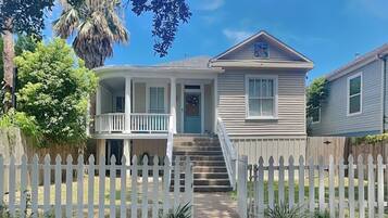 Fachada da propriedade