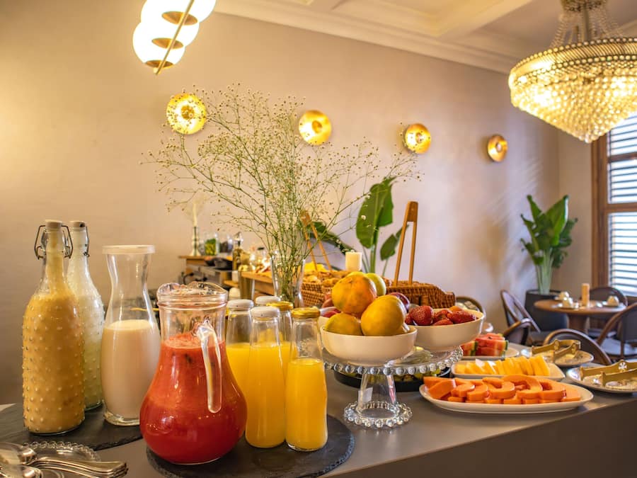 Pequeno-almoço tipo buffet diário incluído