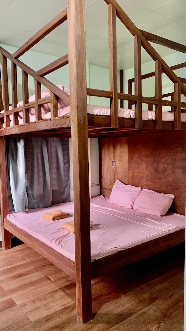 Mischa Hostel - Panglao