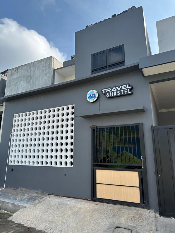 Fachada da propriedade