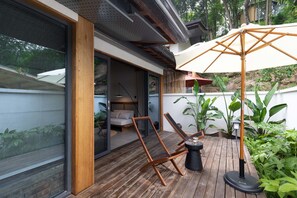 Cabana superluxo, vista para o jardim | Vista do quarto