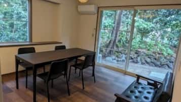 Villa, pátio | Sala de estar