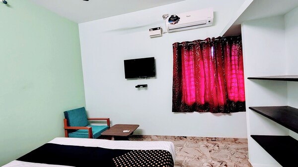 Naadi Grand Inn - Thanjavur