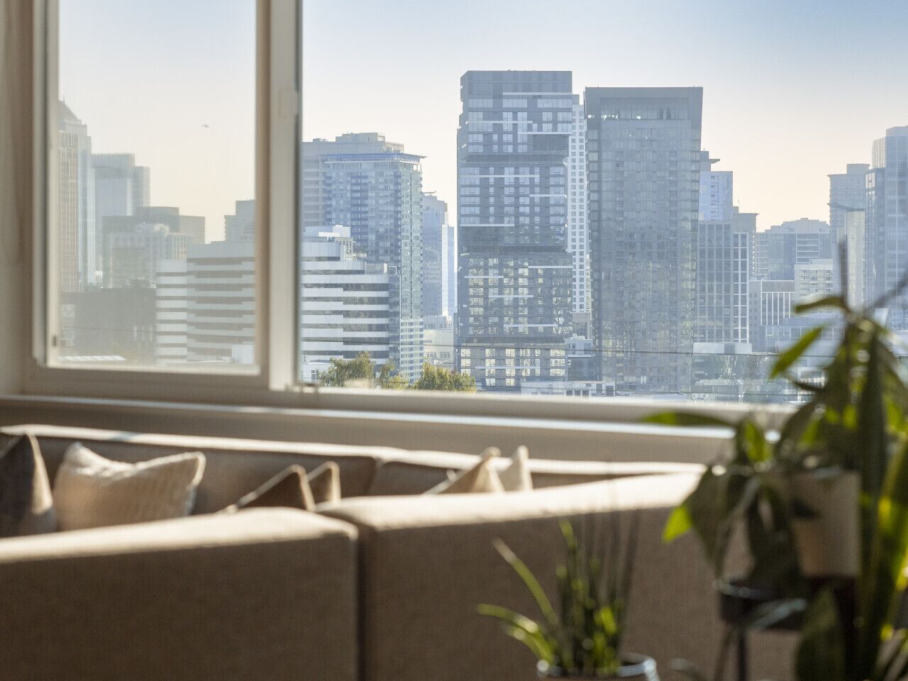 Artsy Capitol Hill Gem City View Workspace Parking - Seattle, WA