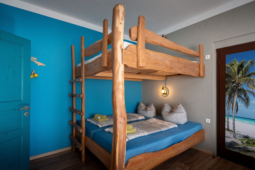 Shared Room For Up To 5 People - Pension Cubana - Rothenburg