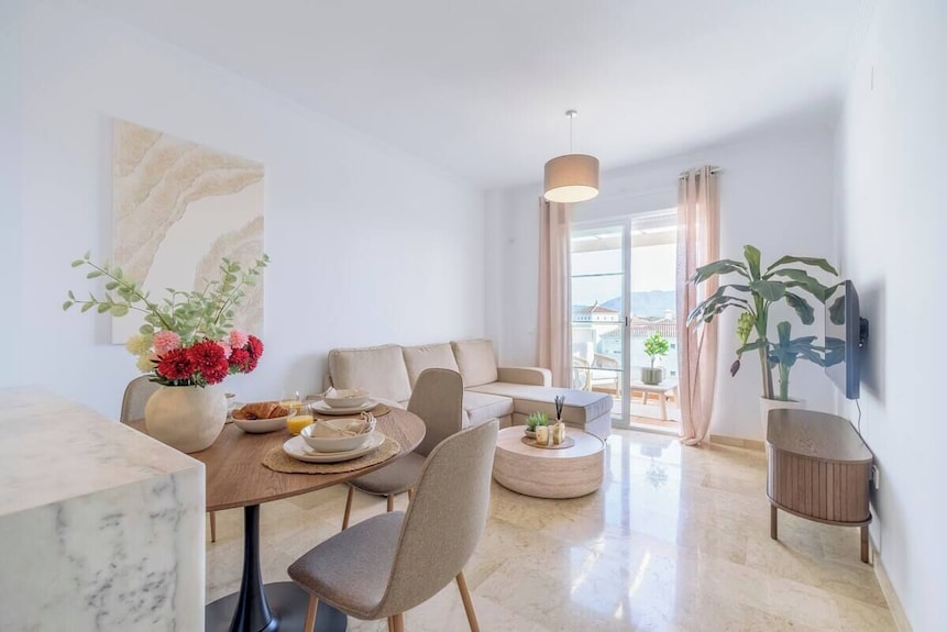 Chic Appartement Met Uitzicht Op Zee En Bergen.zwembad |2br|4min Van Het Strand| - Manilva