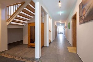 Entrada (vista interior)