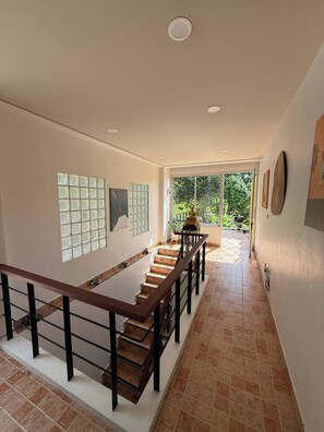 Casa, 2 quartos, para fumantes, sacada | Parte interna