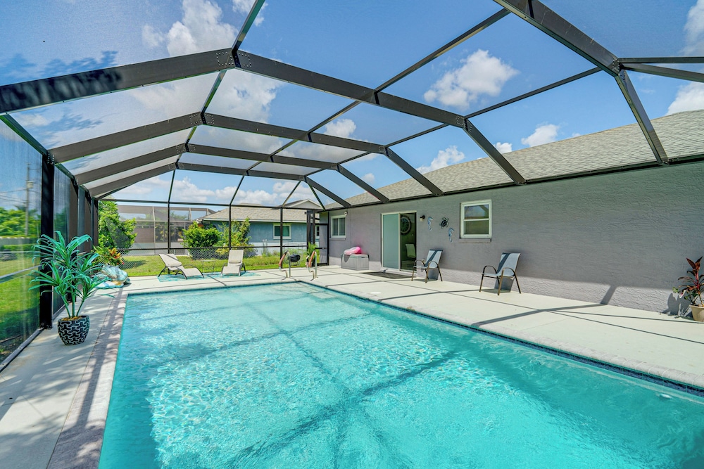 Quiet Neighborhood! Poolside Oasis In Cape Coral - Fort Myers, FL