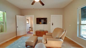 Casa (2 Bedrooms) | Interior