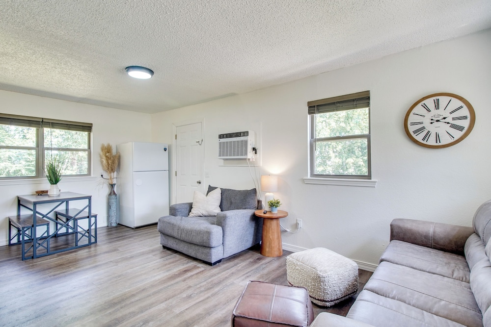 < 1 Mi To Cherokee Casino Sallisaw! Home Near I-40 - Oklahoma