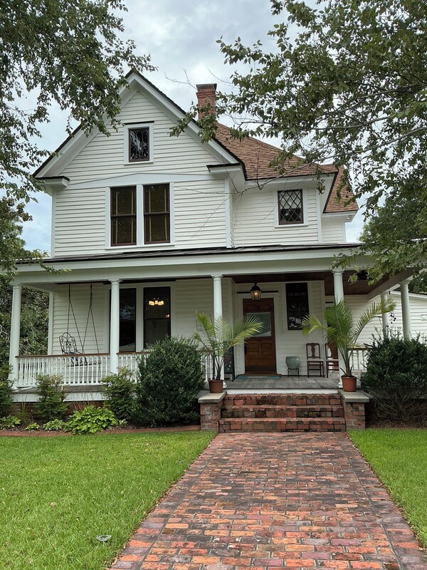 Magnolia House Bed & Breakfast - North Carolina