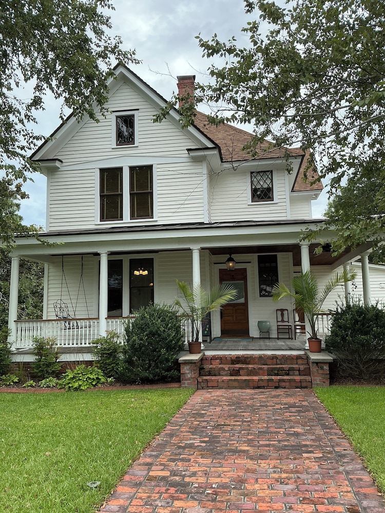 Magnolia House Bed & Breakfast - North Carolina