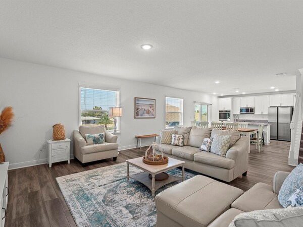 Turtle Paradisena By Distinctive Beach Rentals - Ponce Inlet, FL