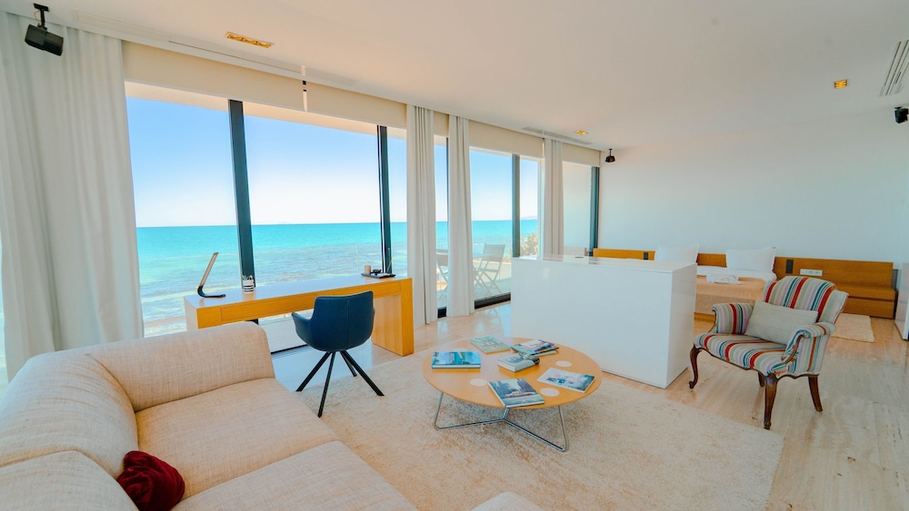 Villa Amaya Grand Luxe Face A La Mer - La Marsa