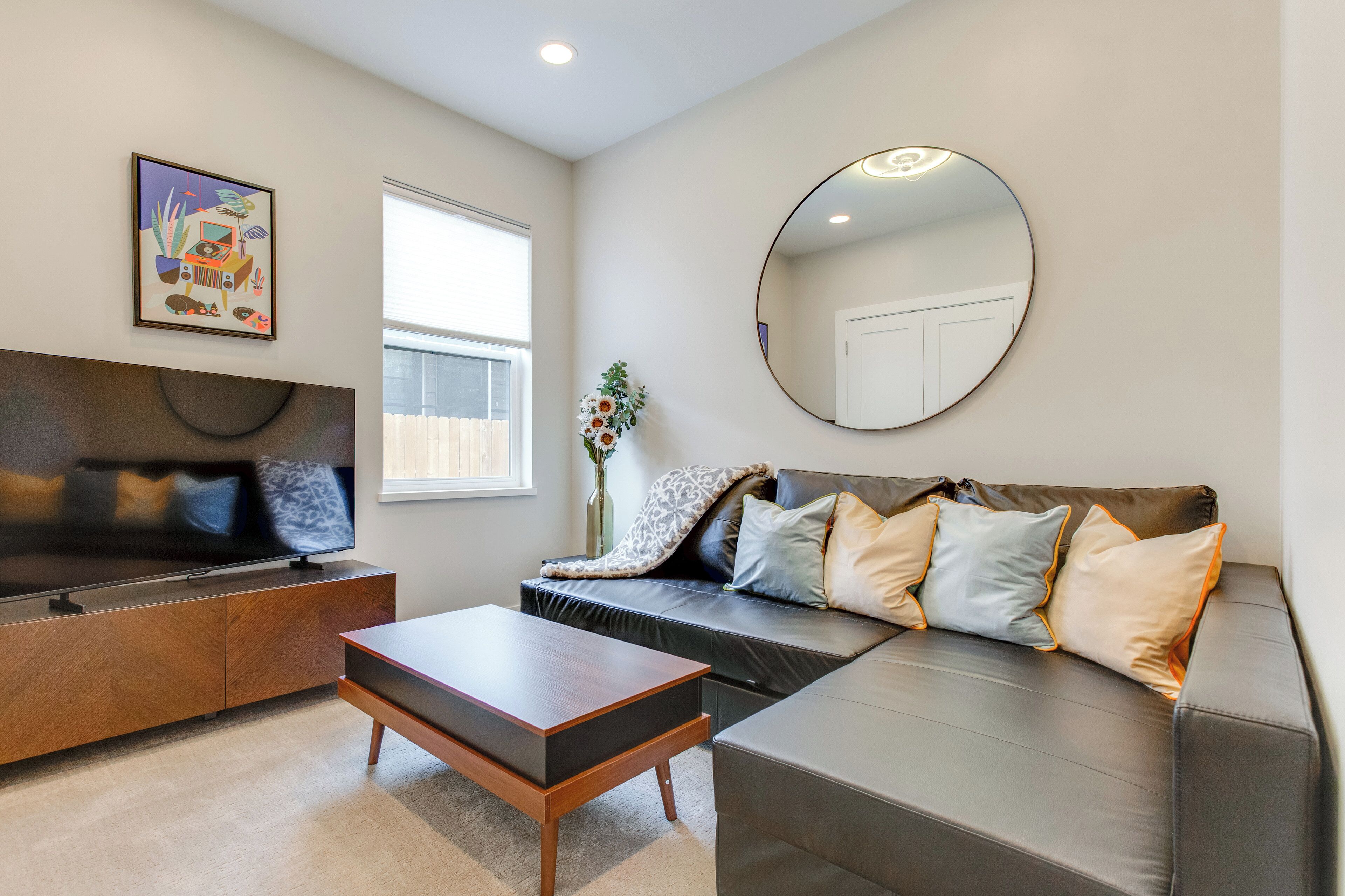 Walk To Med Ctrs & Dtwn Englewood: Modern Home - Englewood, CO