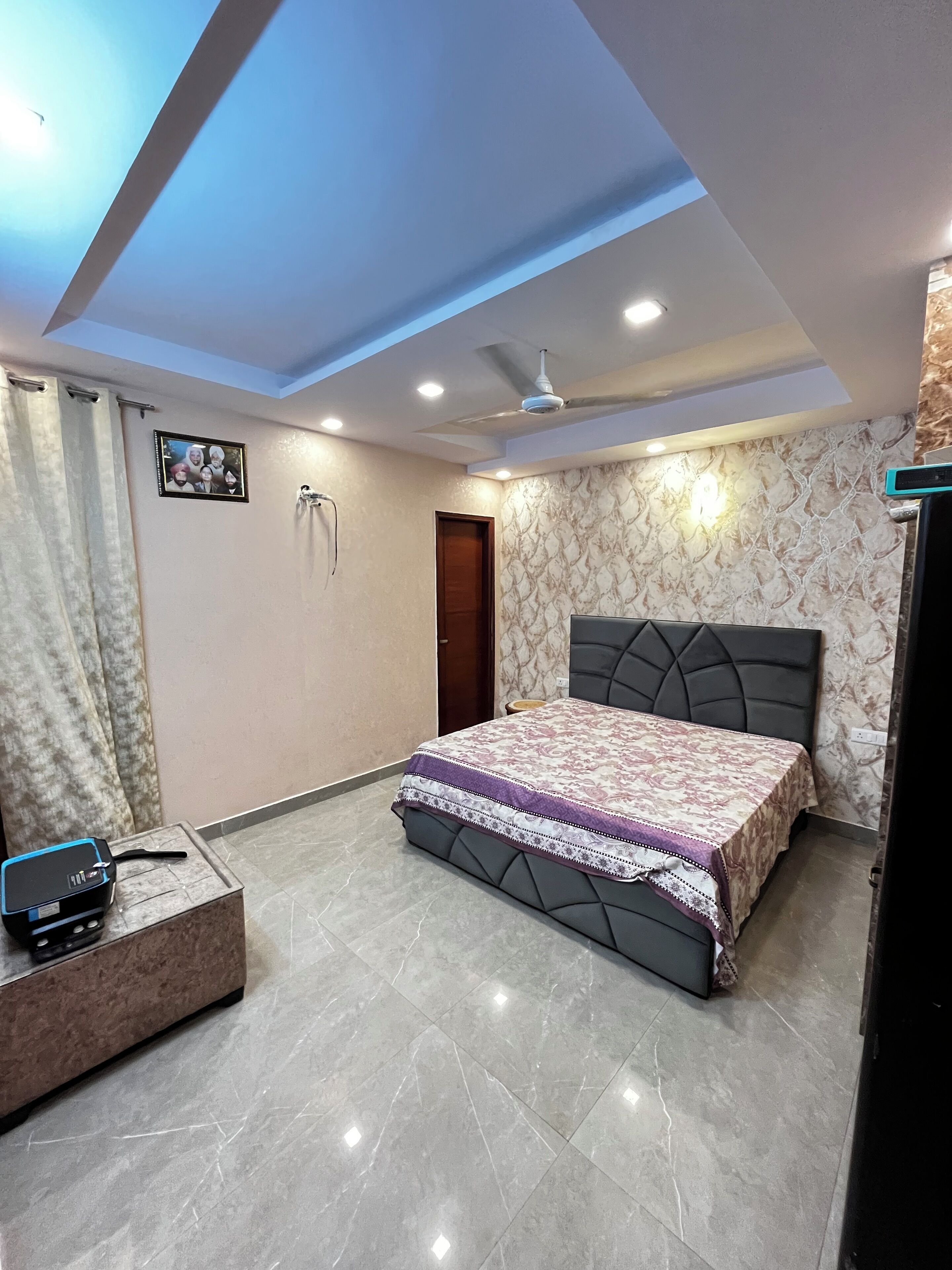 Spacious 4-bedroom Apartment In Lovely Delhi - New Delhi Indira Gandhi Airport (DEL)