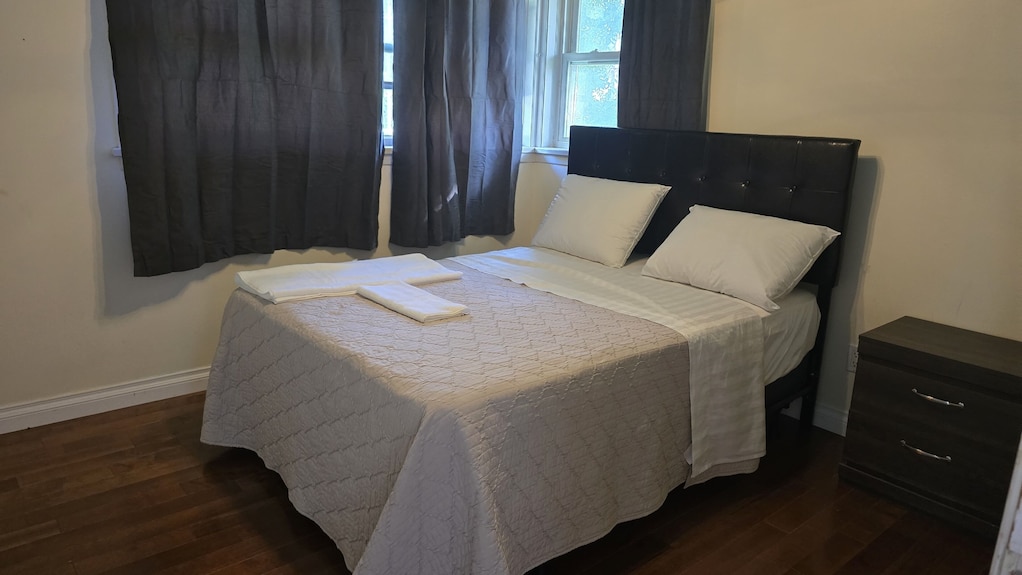 Home In Heart Of Collingwood - 콜링우드