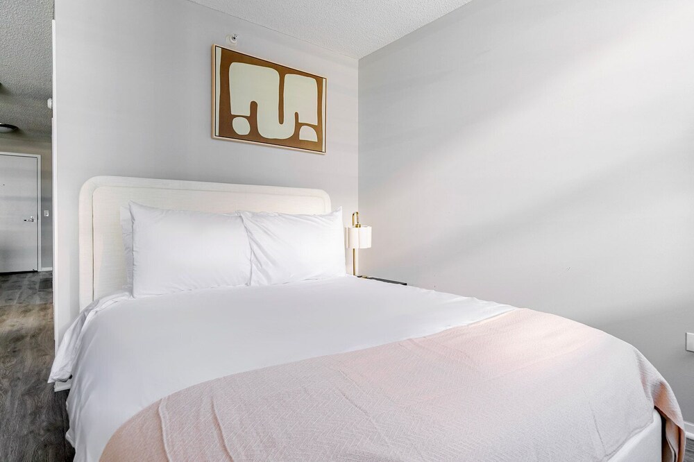 Blueground | West Loop Gate, rooftop, nr Millennium Park - Chicago | Vrbo