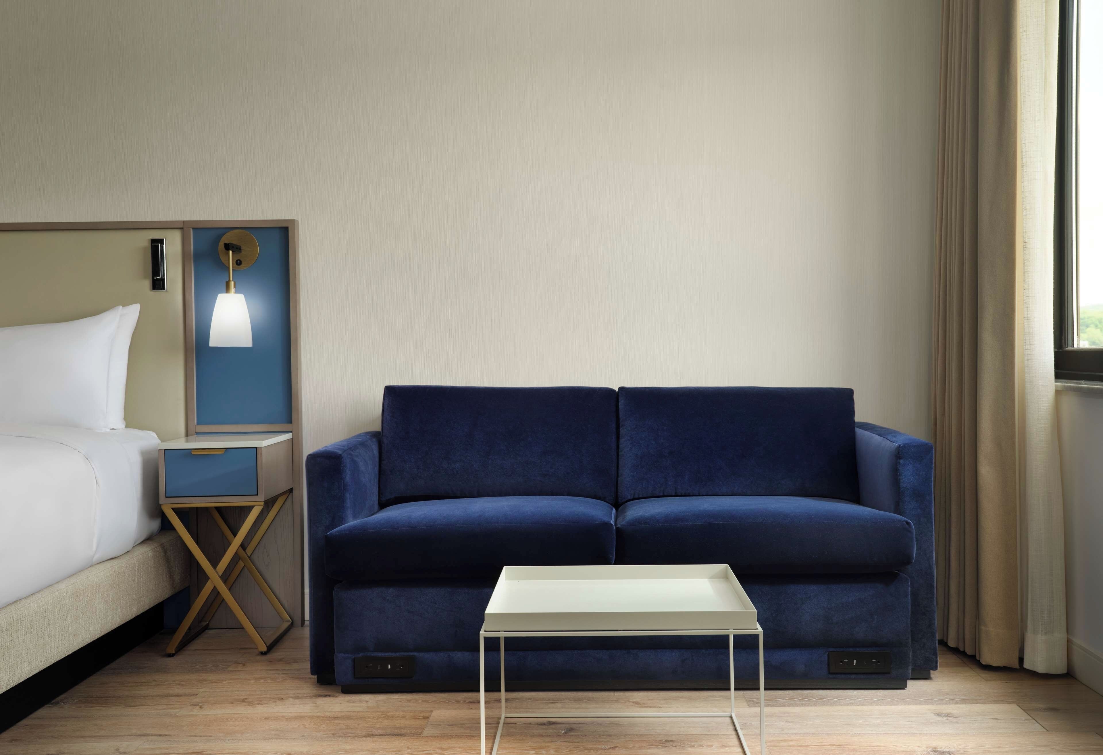 Pet Friendly Executive King Room Near Rockefeller Estate - Greenwich, CT