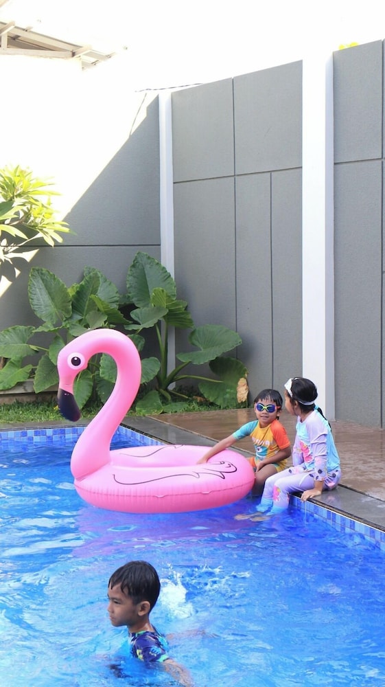 Hotel Setia Budi Madiun - Madiun