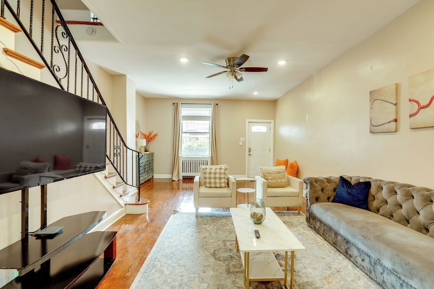 Private Backyard Jawn! Multi-level Philly Rowhouse - Villanova University, Villanova