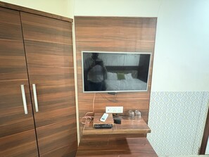 Quarto Superior | Wi-fi grátis, roupa de cama fornecida