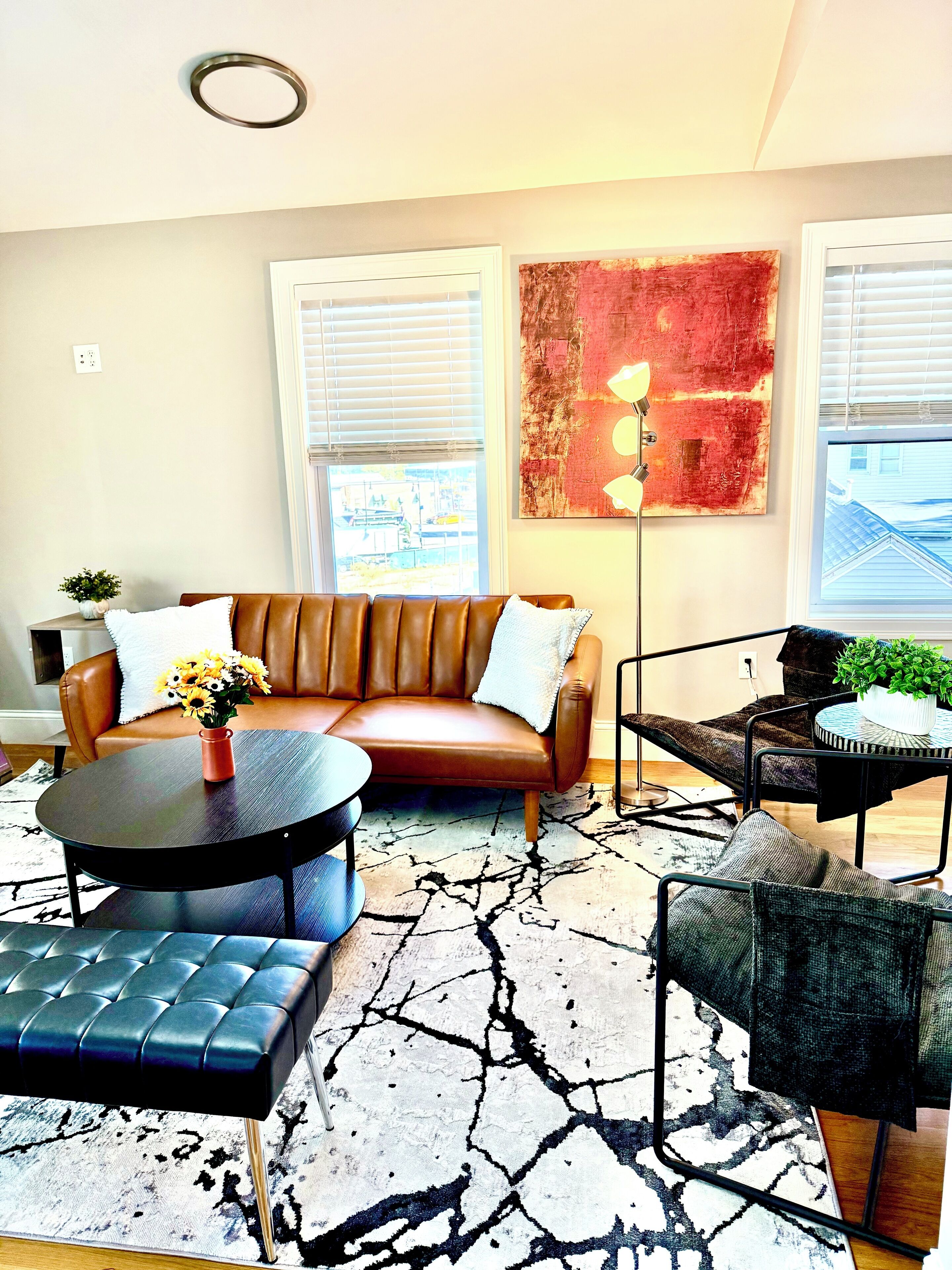 Chic 3br1.5ba City Stay - Near T + Parking - Boston, MA