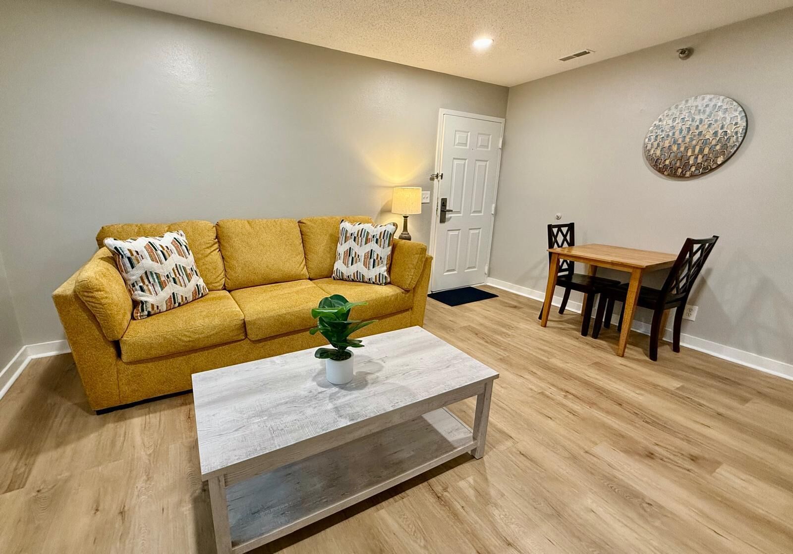 Aksarben Haven Steps From Uno And Dining! - Bennington, NE