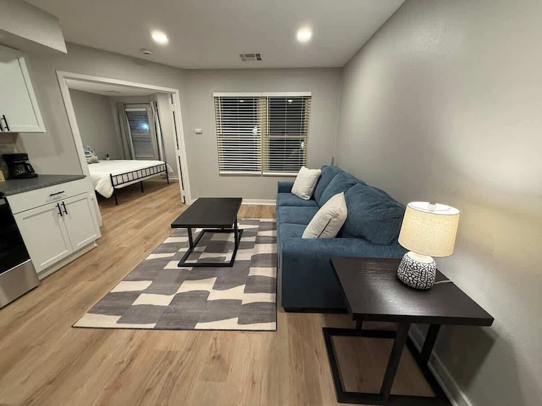 Entertainment District, Private Entry, Parking - Omaha, NE