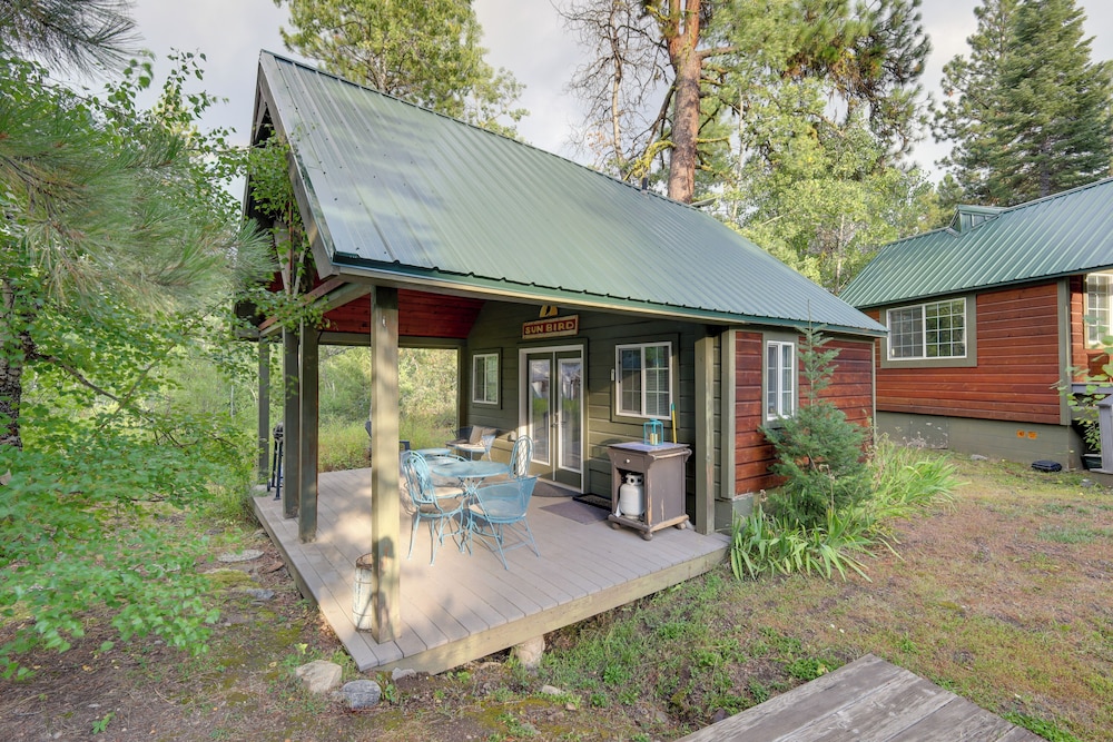 Ski, Hike, Relax By Water: Rustic Mccall Tiny Home - McCall, ID