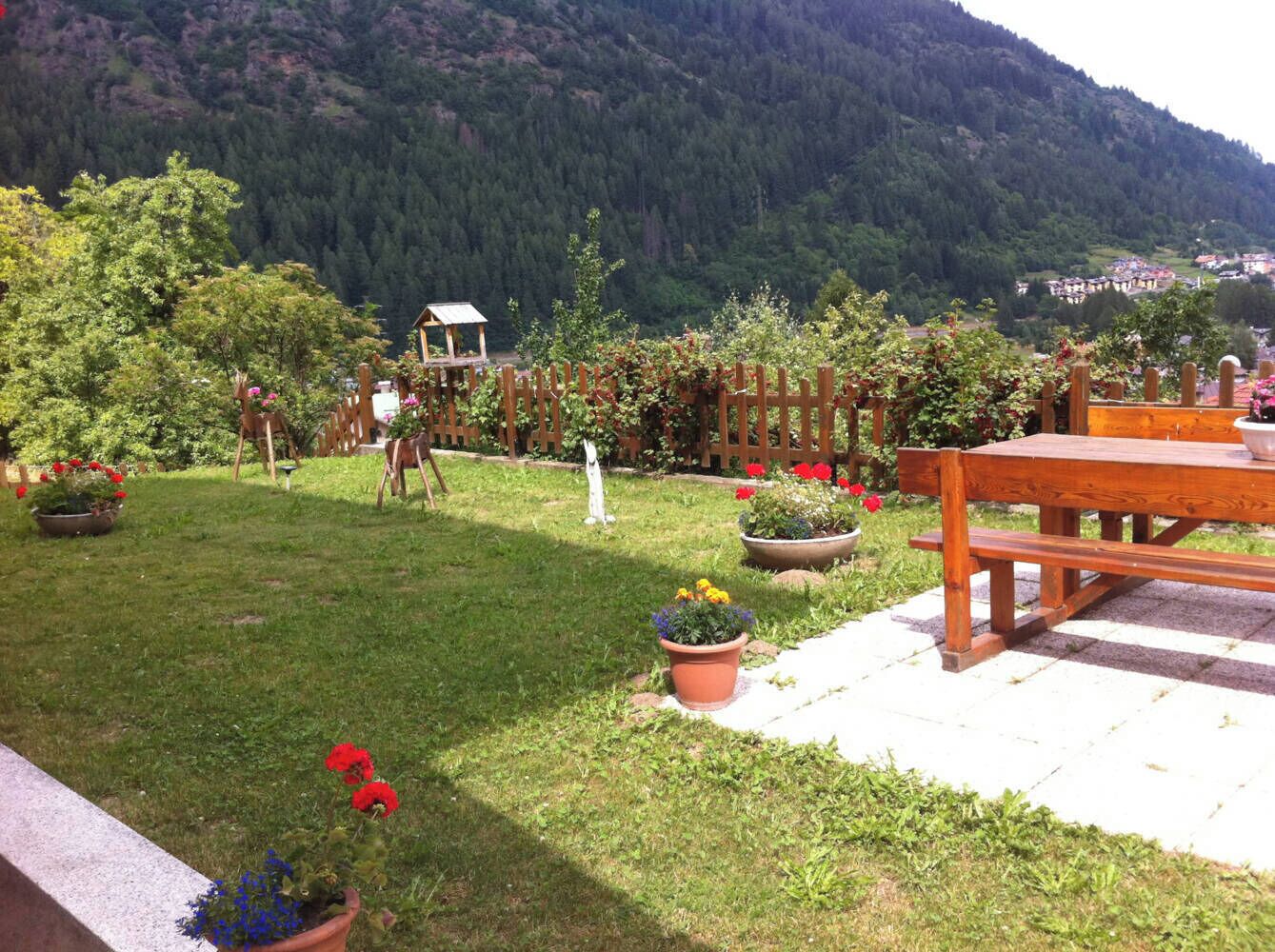 Villa, vista para o vale | Vista para o jardim