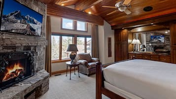 Condo, 4 quartos | 4 quartos, ferros/tábuas de passar roupa, Wi-Fi de cortesia