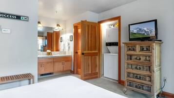 Apartamento em Condomínio Fechado, 2 quartos | 2 quartos, ferro/tábua de engomar, Wi-fi grátis