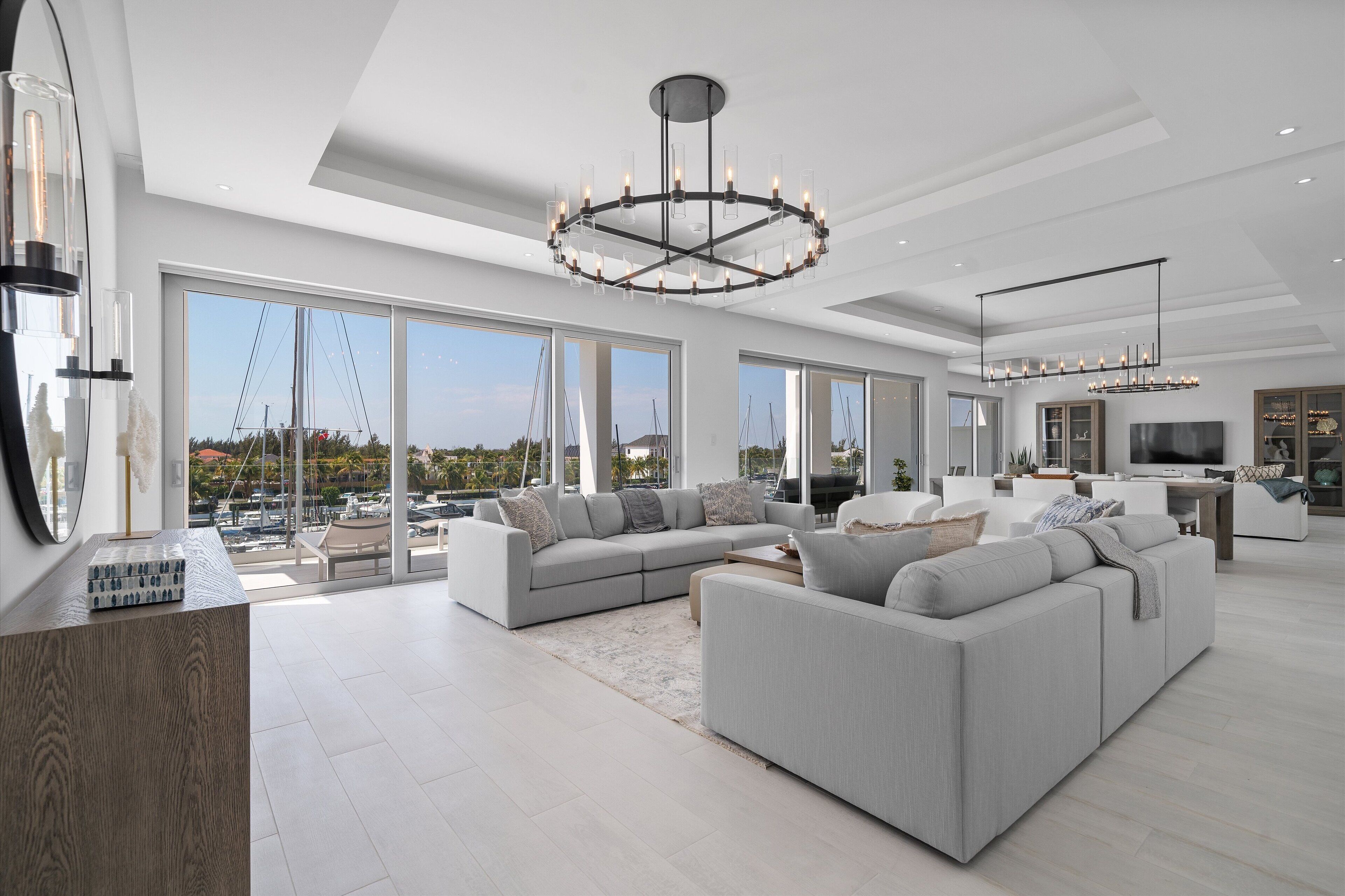 3br Marina Penthouse W/ Balcony + Beach Access - Nassau