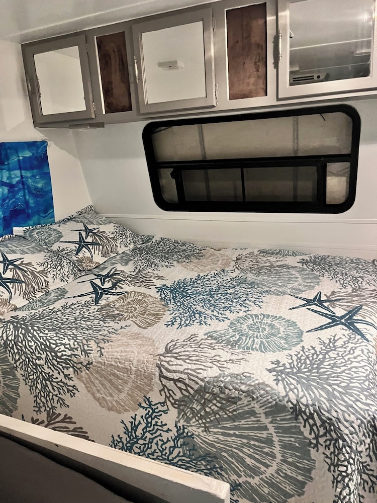 The Sandbox – Vintage Beach Camper with Prime Fishing Access - North ...