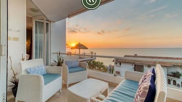 Apartamento em Condomínio Fechado, várias camas, acesso à piscina (Las Peñas de Teresa 303) | Vista do quarto