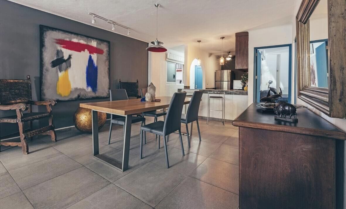 Apartamento em Condomínio Fechado, várias camas, terraço, vista para o oceano (La Palapa 106) | 2 quartos, com decoração personalizada, com mobília individualizada 