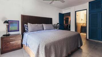 Apartamento em Condomínio Fechado, várias camas, terraço, vista para o oceano (La Palapa 106) | 2 quartos, com decoração personalizada, com mobília individualizada