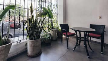 Apartamento em Condomínio Fechado, várias camas, terraço, vista para o oceano (La Palapa 106) | Vista do quarto