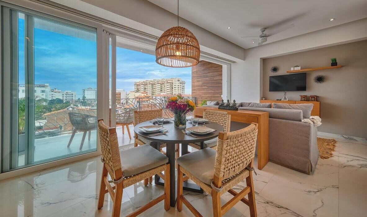Apartamento em Condomínio Fechado, 1 cama king-size e sofá-cama, vista para o oceano (Dsire 402) | 1 quarto, com decoração personalizada, com mobília individualizada 