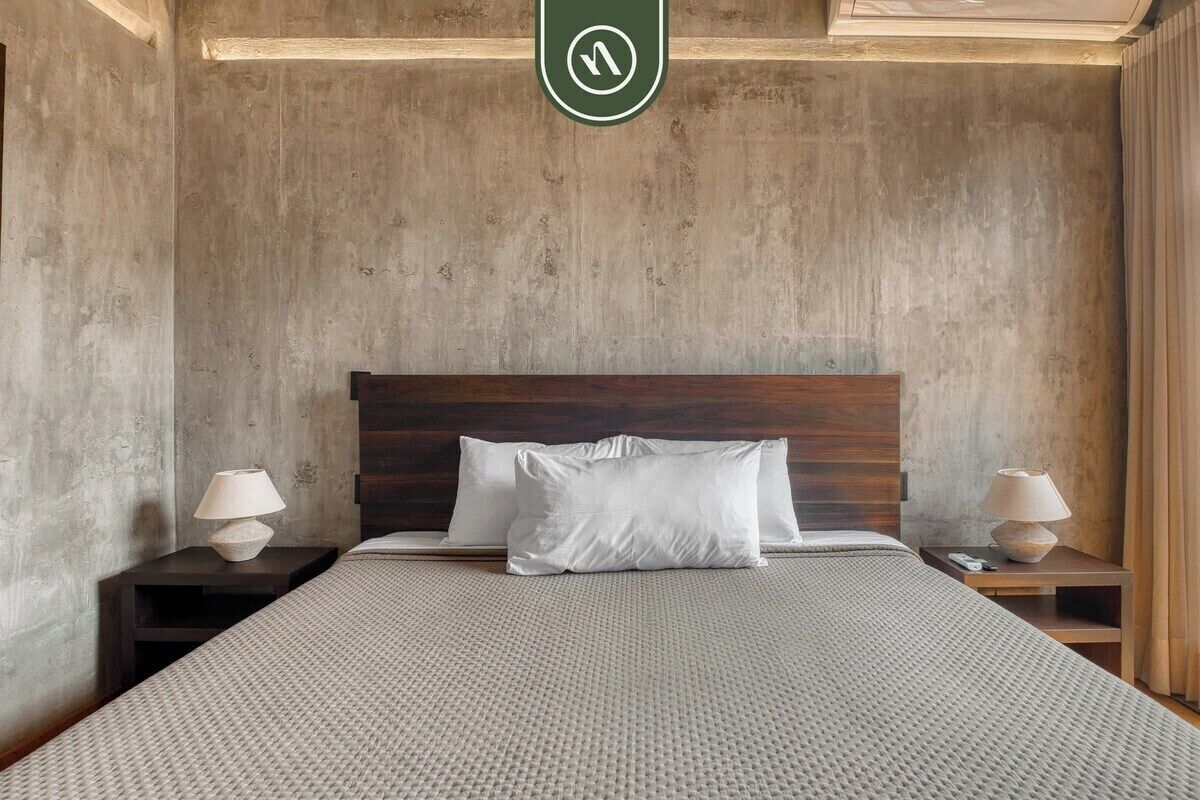Condo, 1 cama King, varanda, vista para a cidade (Privada de FD 3B U2) | 1 quarto, individualmente decorados, individualmente mobiliados
