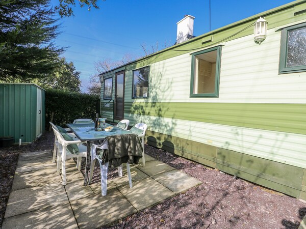 Meadow Island Caravan - Anglesey