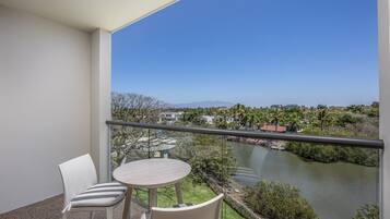 Estúdio, 1 cama king-size, cozinha (MIO RESIDENCES MIO RESIDENCES 306 C) | Refeições ao ar livre