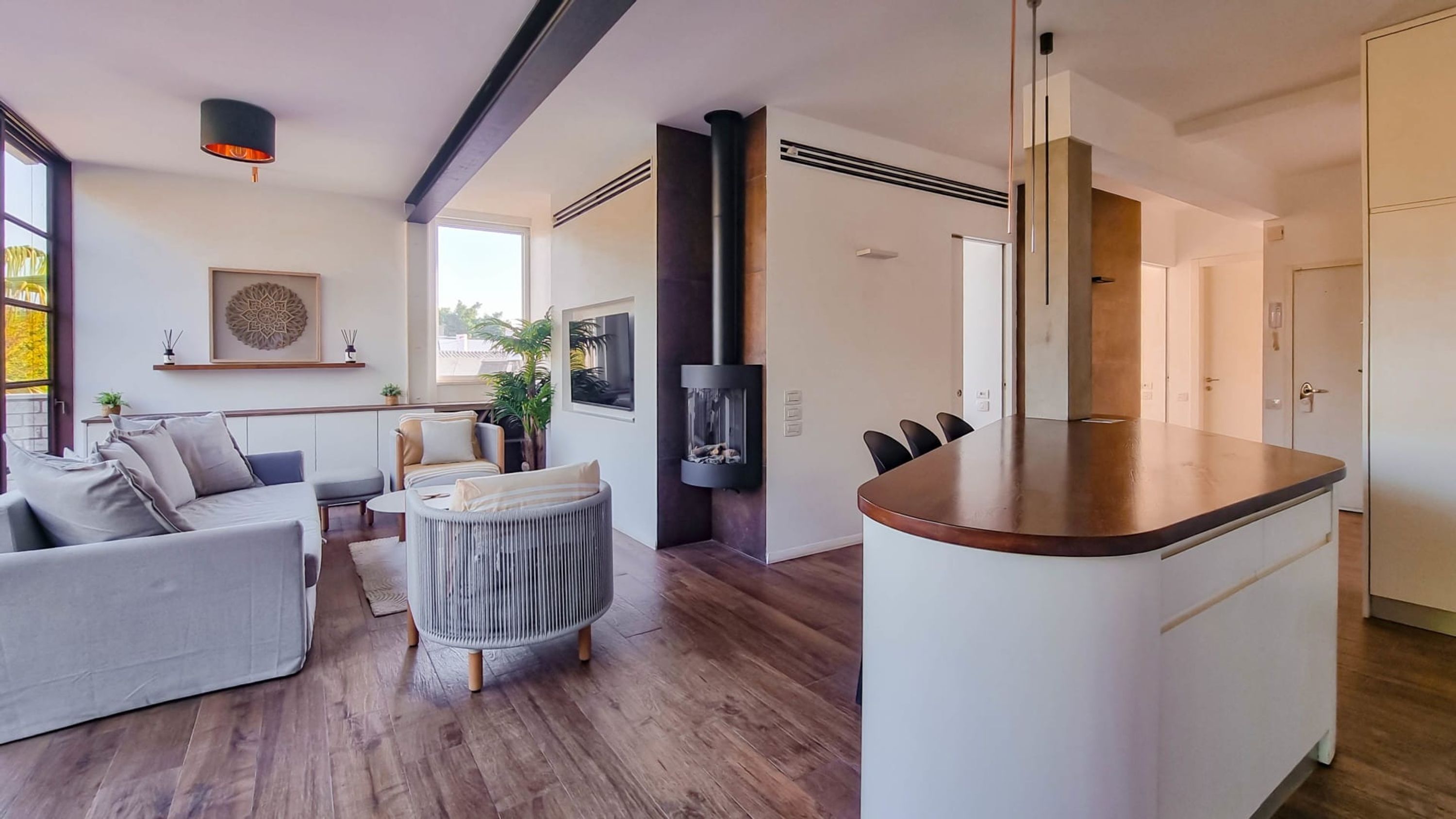 Shlomo Hamelekh Topaze - Tel Aviv-Yafo