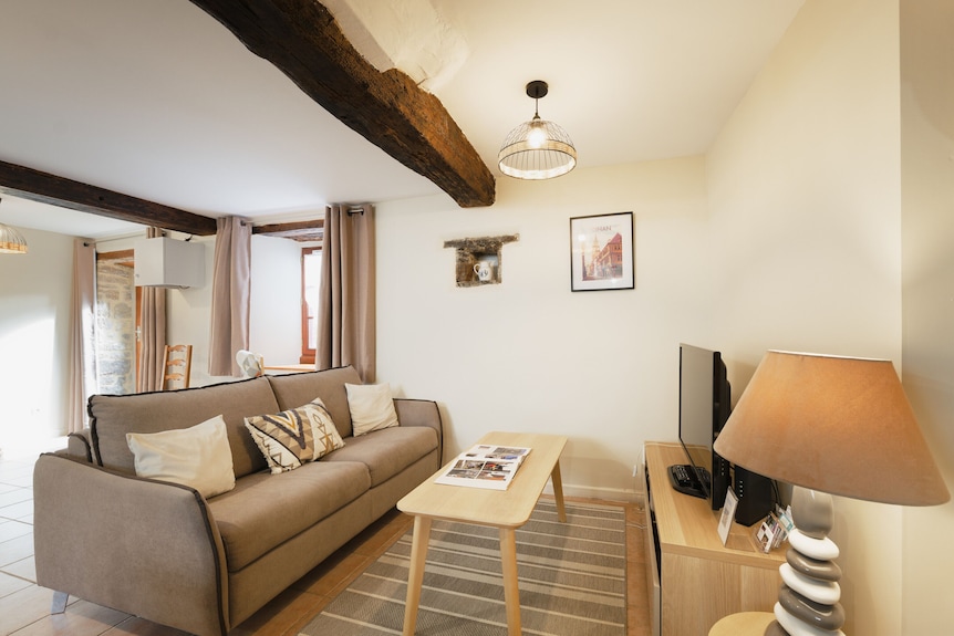 Appartement Douar Armor - Le 28 - ibis Styles Dinan Centre Ville